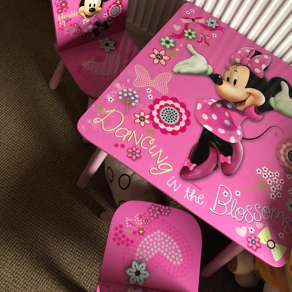 Minnie Mouse table in FY3 Bispham for £5.00 for sale | Shpock