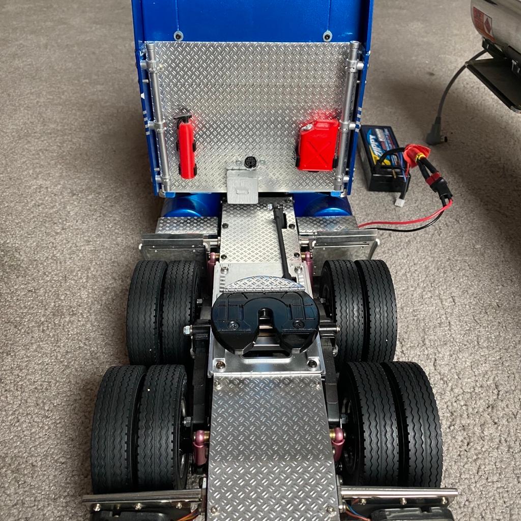 RC Truck LKW 1:14 inklusive Trailer RTR in 63477 Dörnigheim für € 1.100 ...