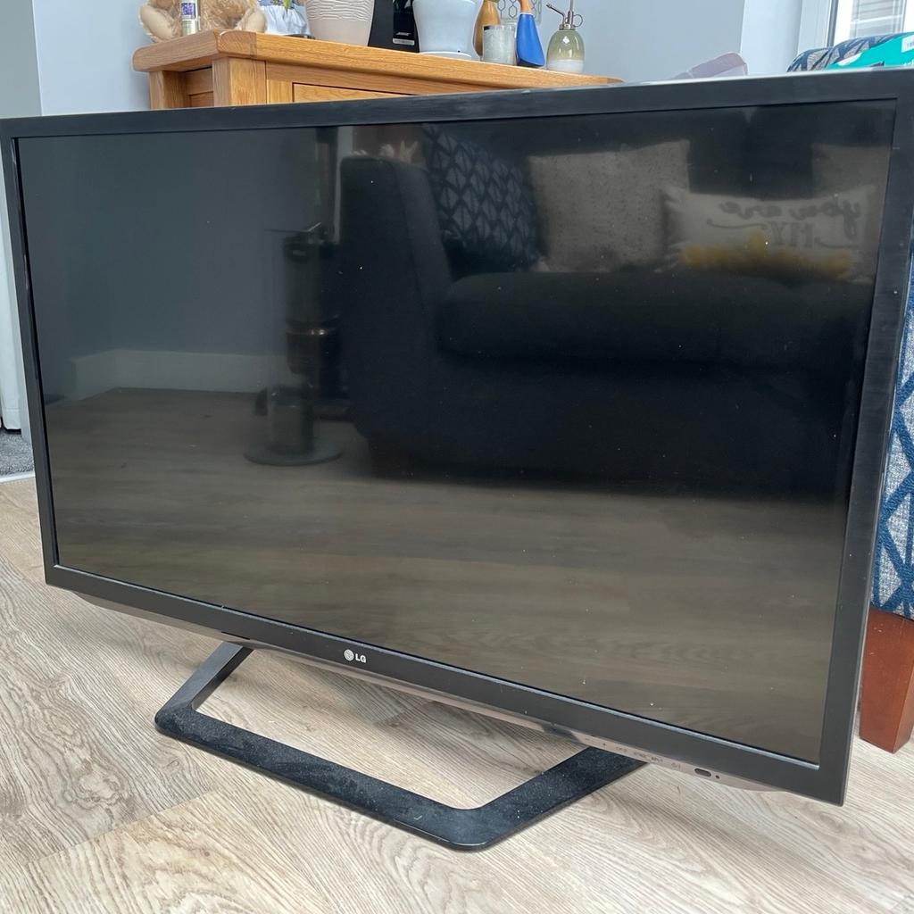 LG 42inch HD 3D Smart TV in S20 North East Derbyshire für £ 50,00 zum Verkauf | Shpock AT