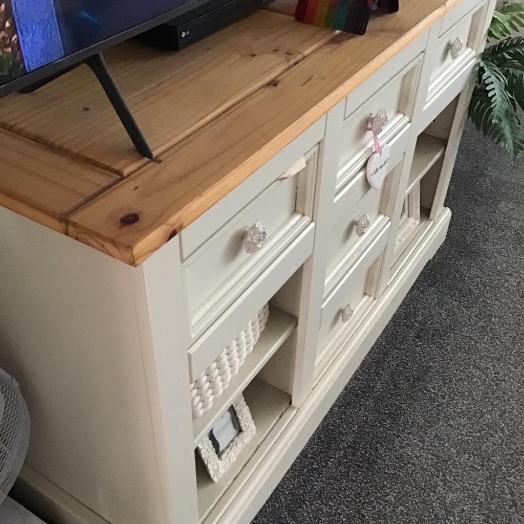 Solid wood sideboard/unit in NN18 Oakley for £100.00 for sale | Shpock