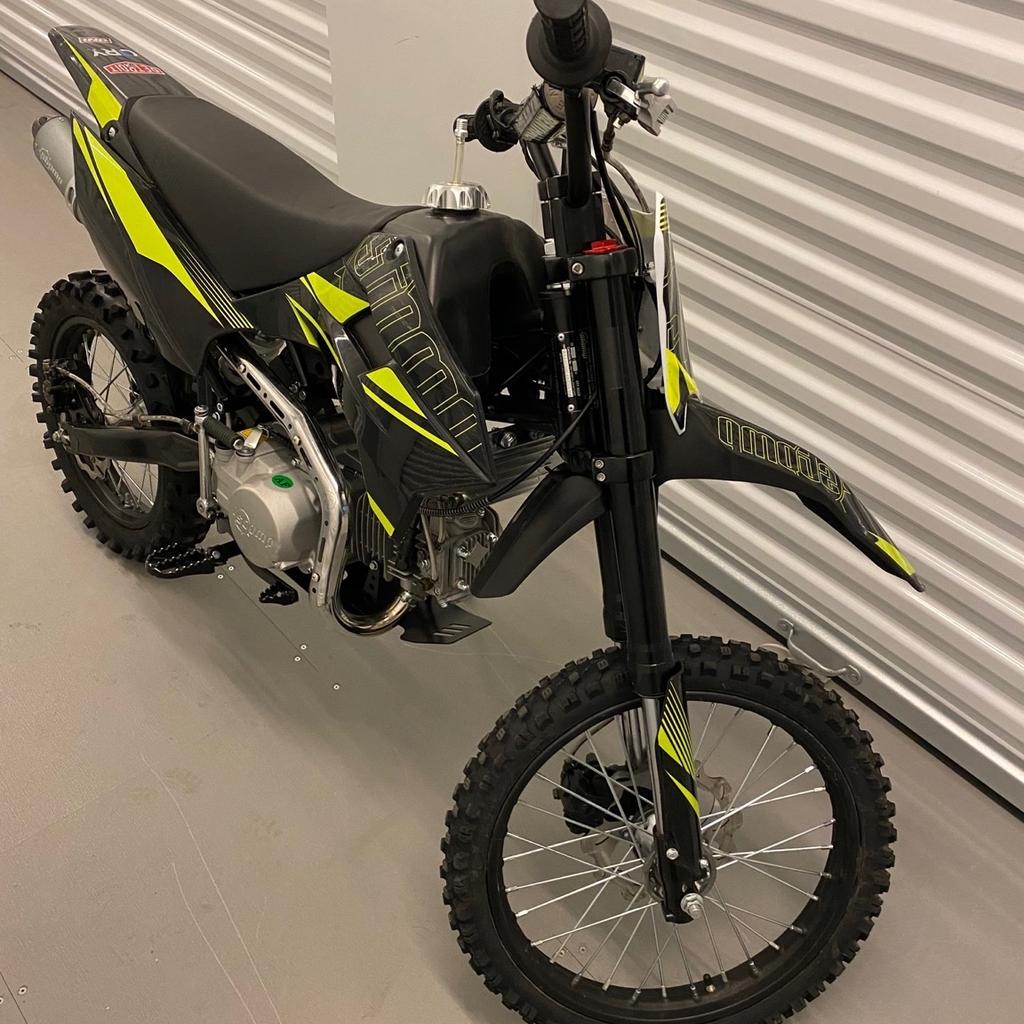 Stomp Z3 140cc Big Wheel Pit Bike in E17 London Borough of Waltham ...