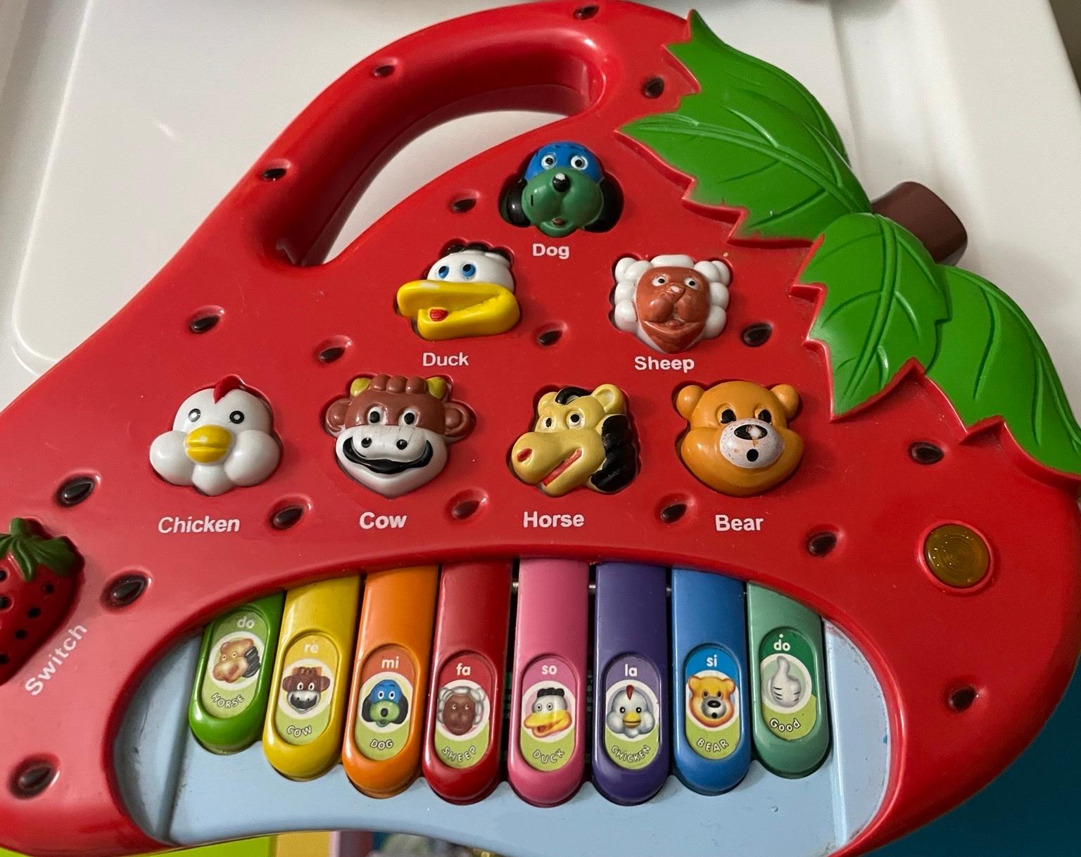 Animal sound piano keyboard musical toy in NW3 London for £2.50 for ...