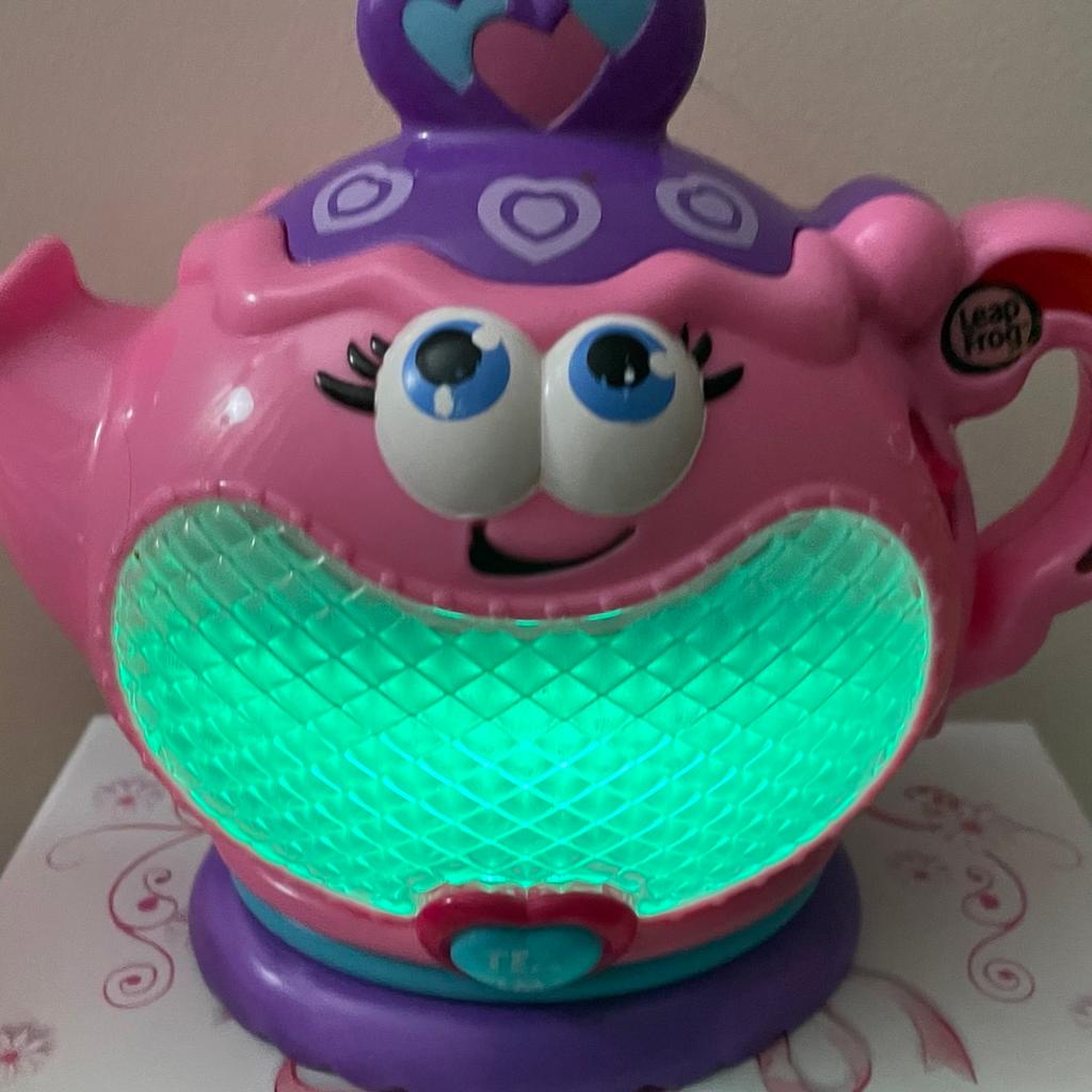 Leap frog musical light up talking tea pot in NW3 London für £ 2,50 zum ...