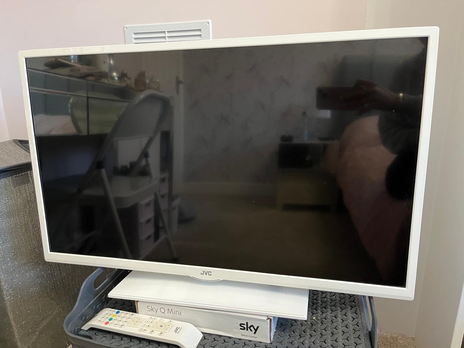 JVC 32” TV with DVD Player in LS5 Leeds für 60,00 £ zum Verkauf | Shpock DE