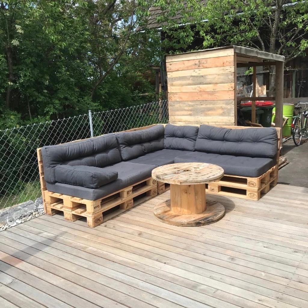 Palettenlounge inkl. Polster und Tisch in 6800 Stadt Feldkirch für 180 ...