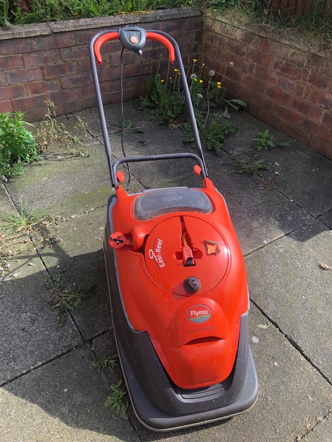 Flymo Vision Compact 380 lawnmower in B44 Birmingham für 50,00 £ zum ...