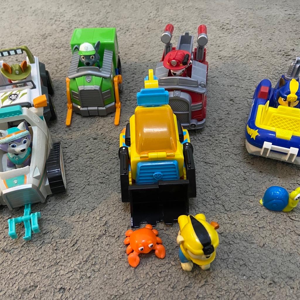Paw patrol cars and figures in WF2 Wakefield für 15,00 £ zum Verkauf ...