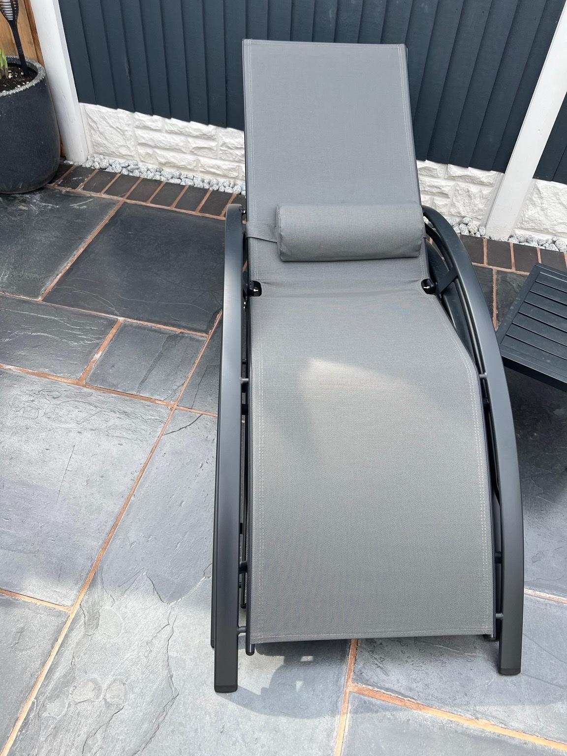 Sun loungers x 2 plus side table set in DY4 Sandwell für 175,00 £ zum ...