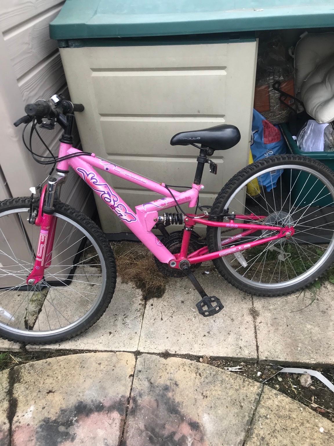 Kids Mountain bike in B31 Birmingham für £ 20,00 zum Verkauf | Shpock AT