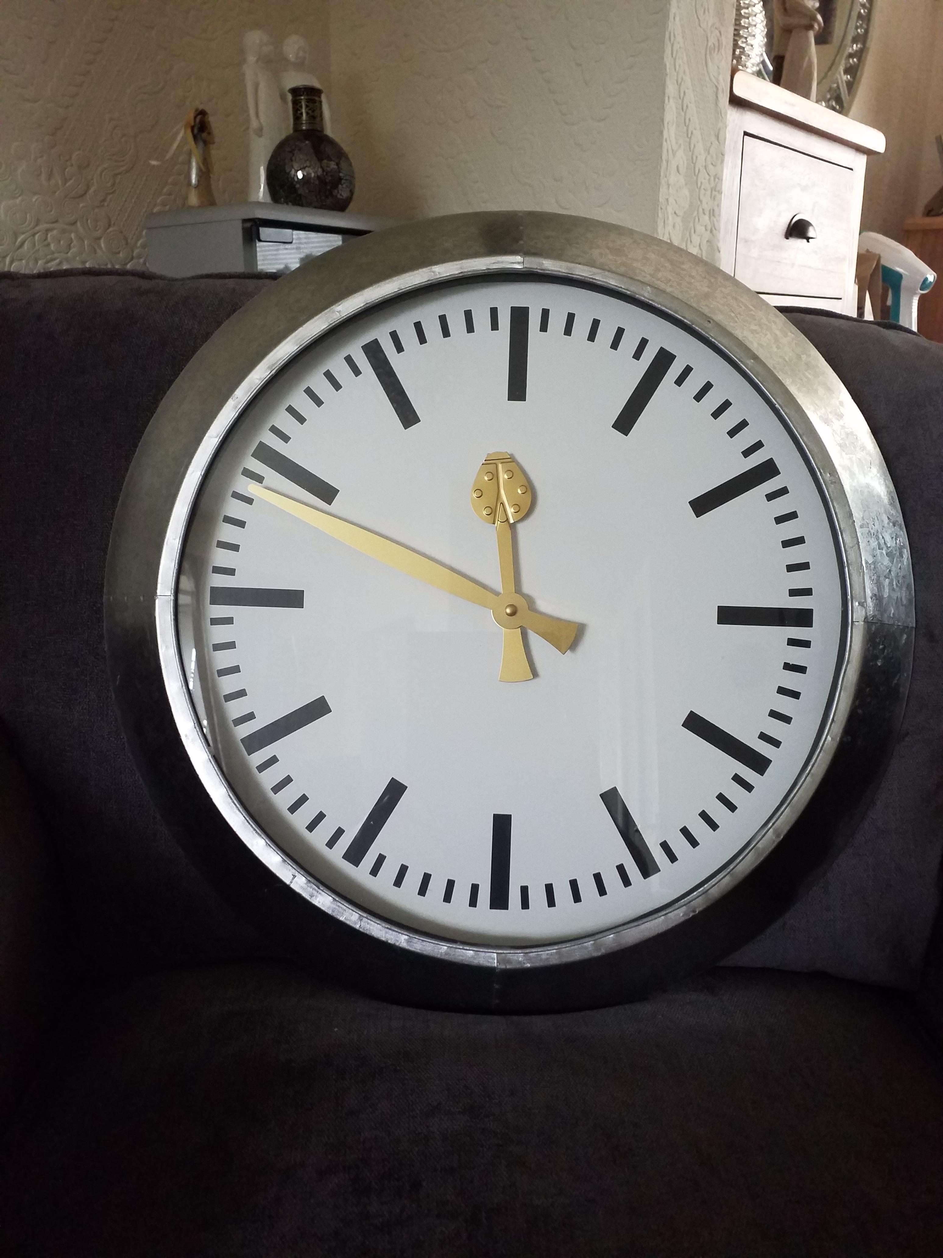 WALL CLOCK!! .. BUNDLEBERRY!! .. LADYBIRD!! in WA9 Helens for £30.00 ...