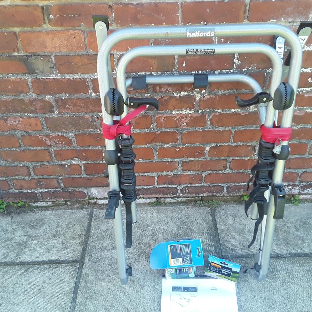 Halfords 3 Bike Carrier with locking cable. in PR9 Sefton for £20.00 ...