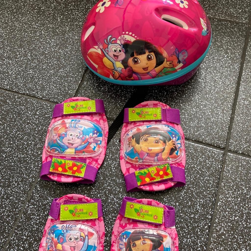 New Dora the explorer bike helmet & pads in DY4 Sandwell für 5,00 £ zum ...