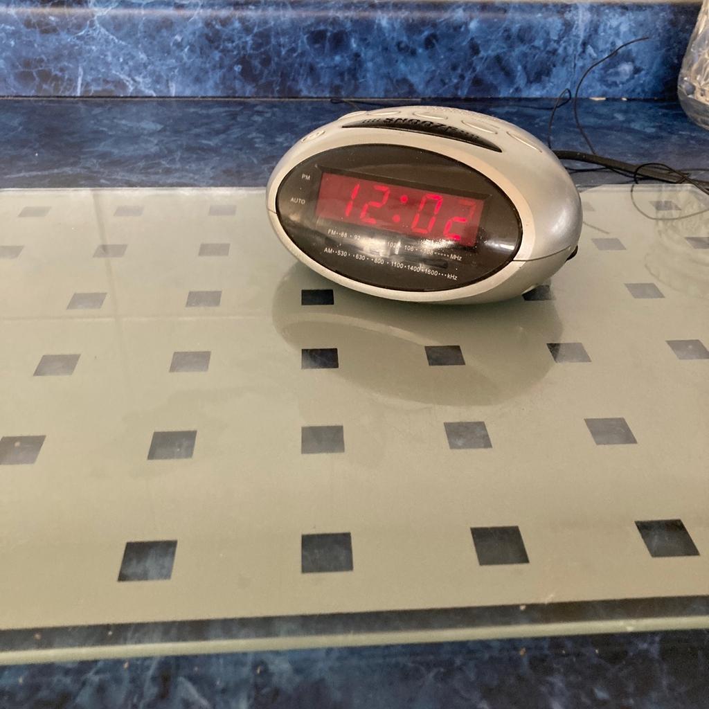 Alarm clock in B68 Sandwell für £ 4,00 zum Verkauf | Shpock AT