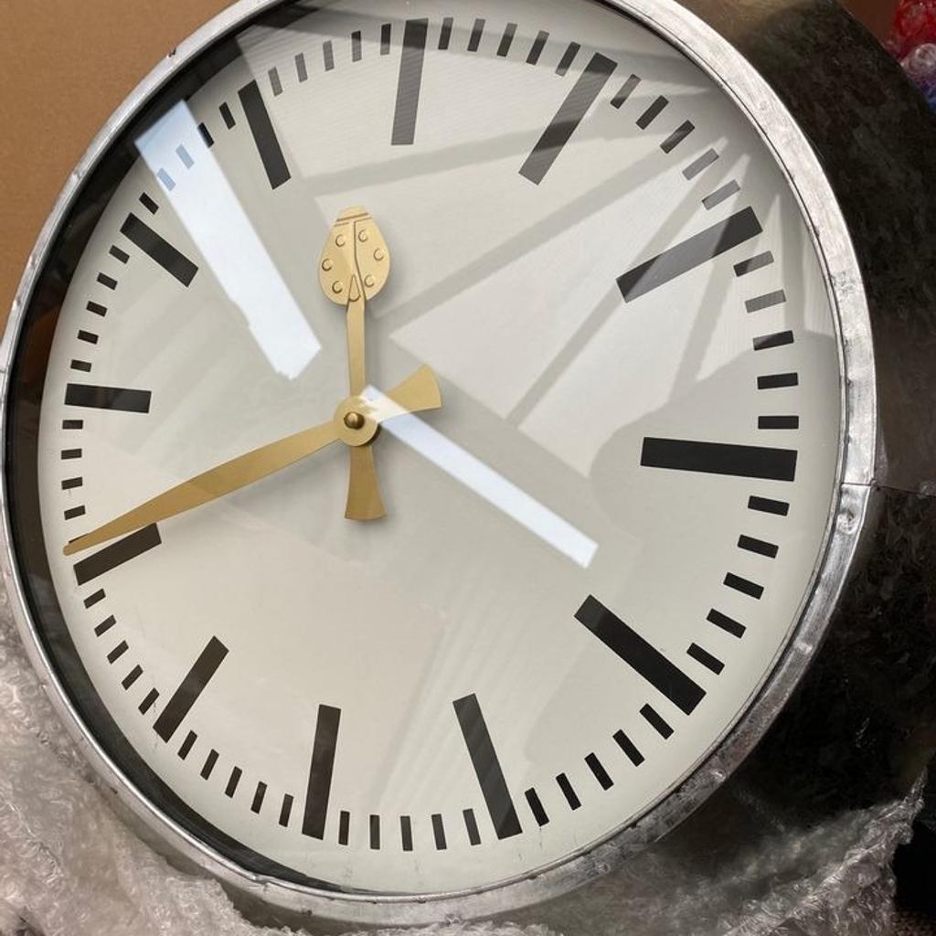 WALL CLOCK!! .. BUNDLEBERRY!! .. LADYBIRD!! in WA9 Helens for £30.00 ...