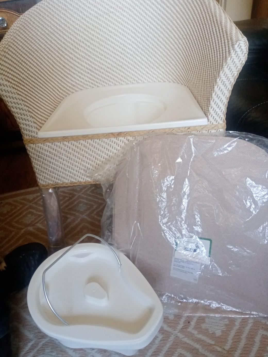 Gordon Ellis basket Weave Commode Chair in WF7 Wakefield für 50,00 ...