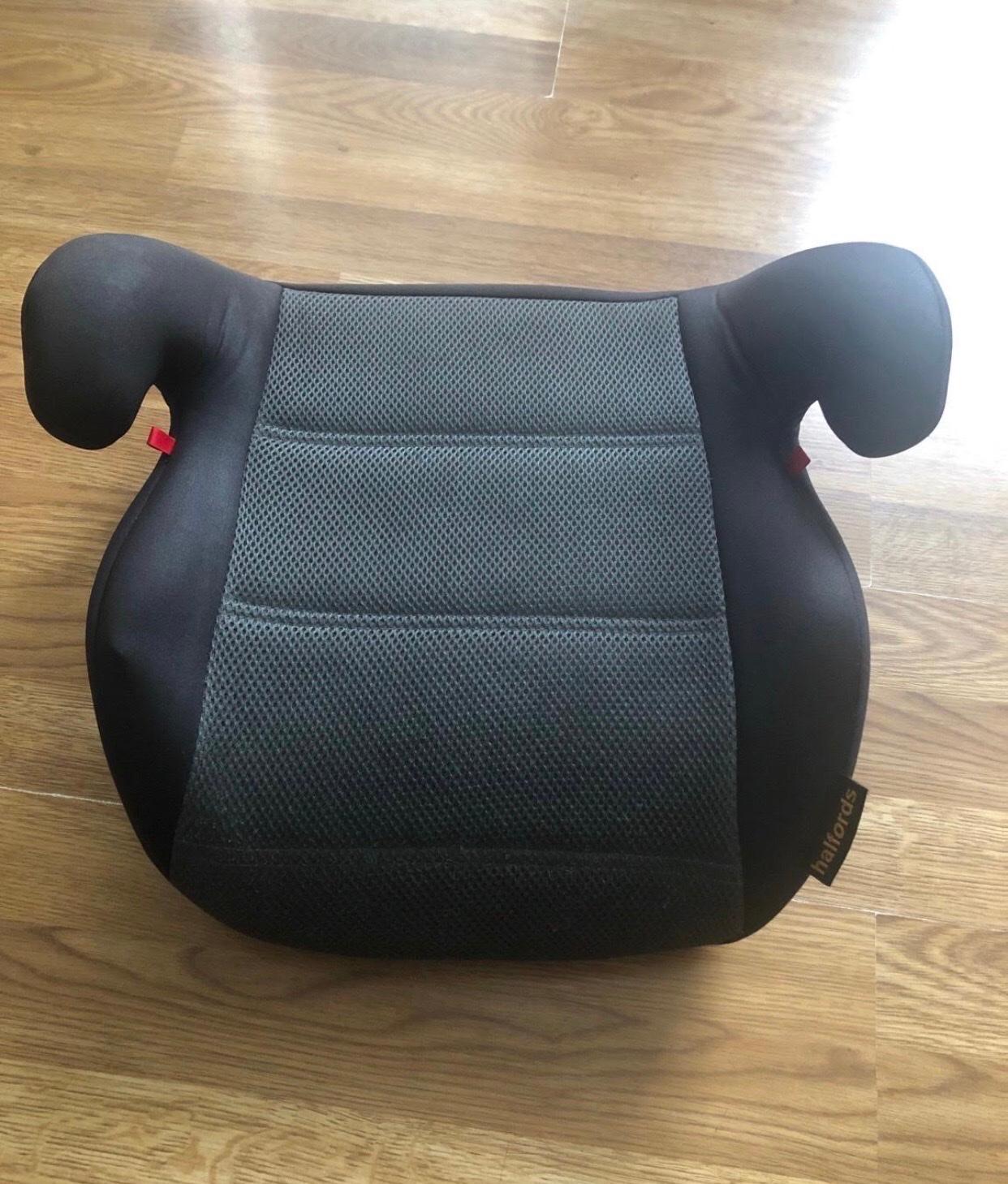 Halfords Booster seat in WF10 Wakefield für £ 6,00 zum Verkauf | Shpock AT