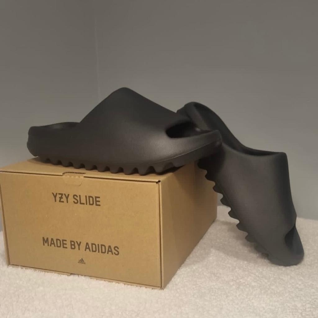 Adidas yeezy slide in CV33 Warwick für £ 105,00 zum Verkauf | Shpock AT