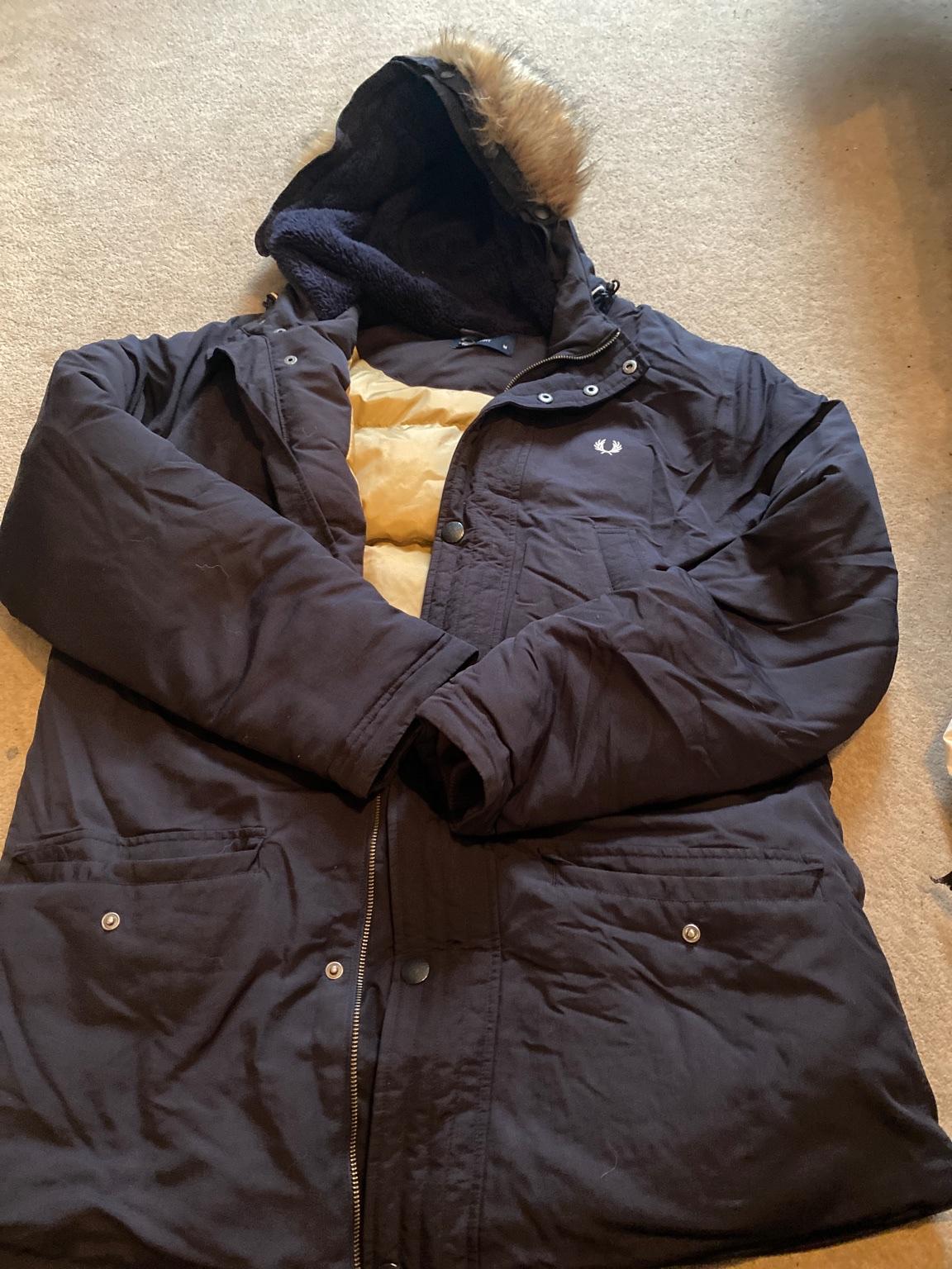 Mens padded coat by FRED PERRY in PR8 Sefton für £ 35,00 zum Verkauf ...