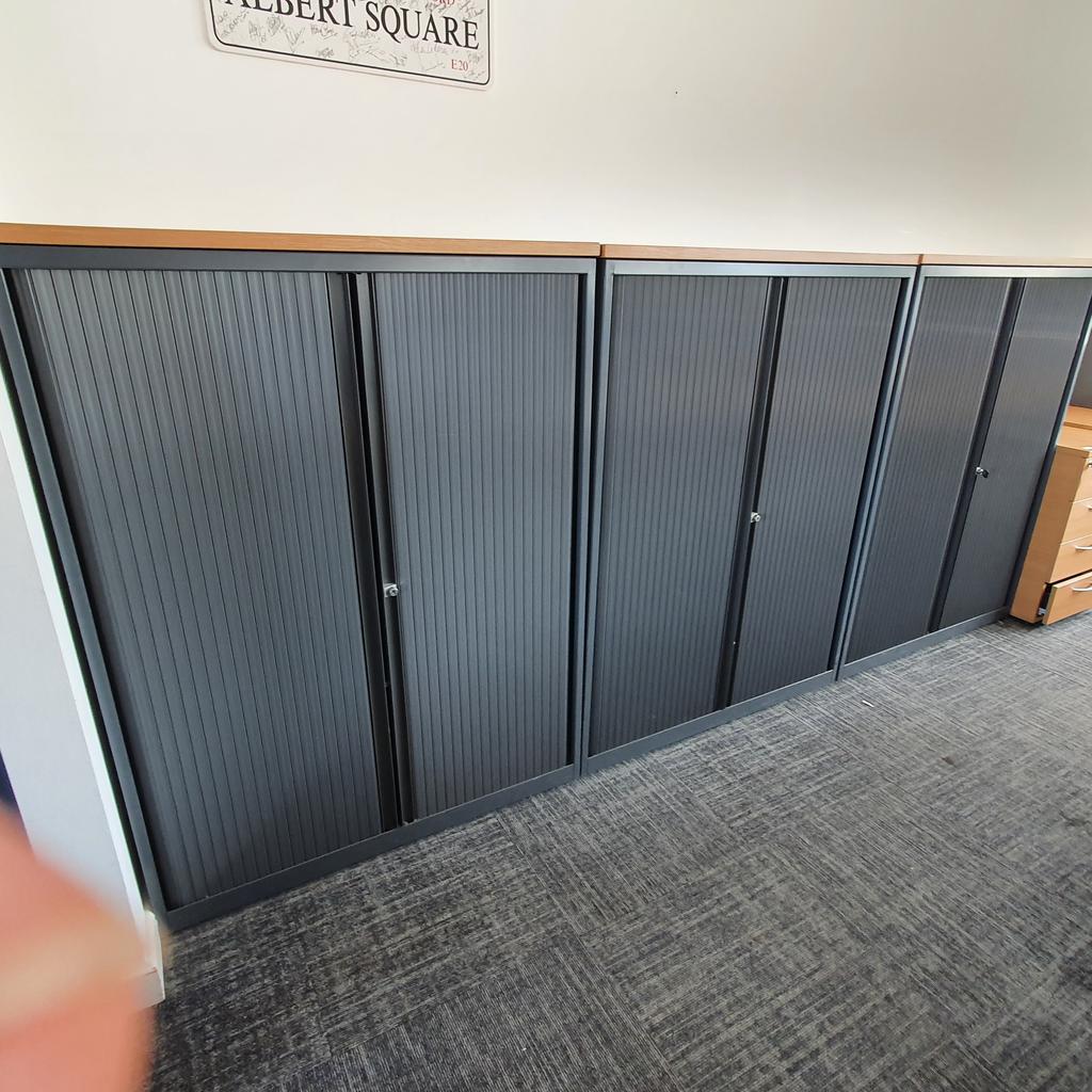 15 Roller Shutter Office Storage Cabinets in CR9 Croydon für 50,00 ...