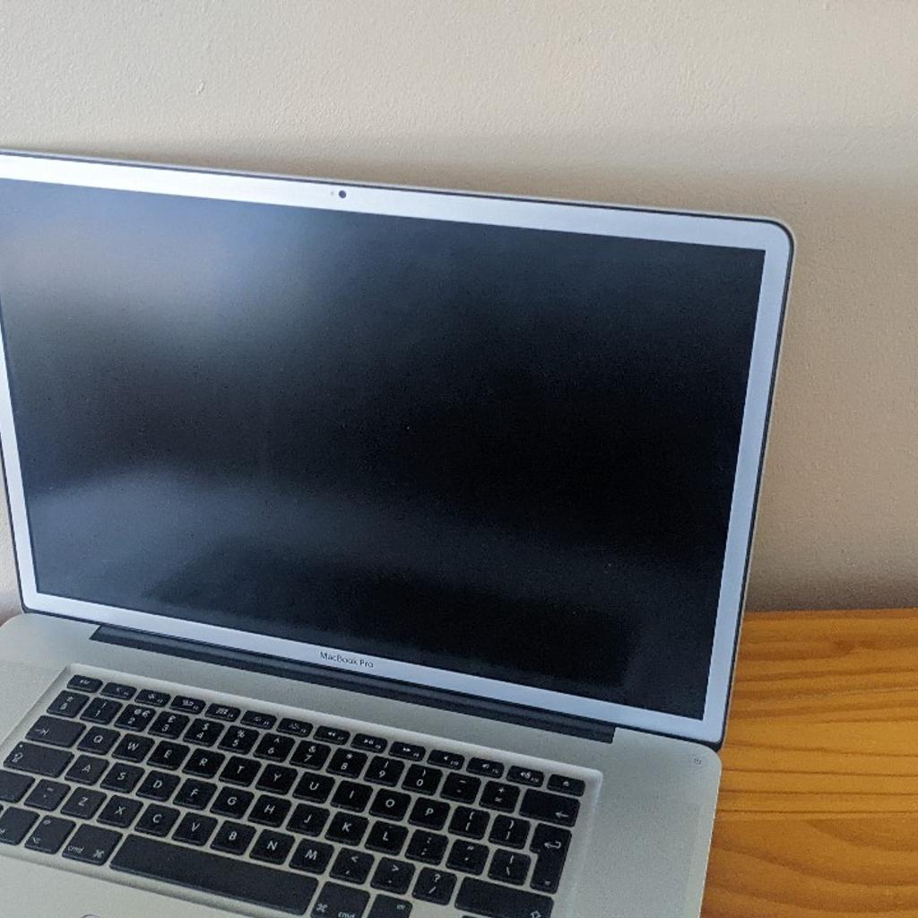 MacBook Pro 17" 2011 i7 2.5GHz with Anti-Glar in SE13 Lewisham for £190 ...
