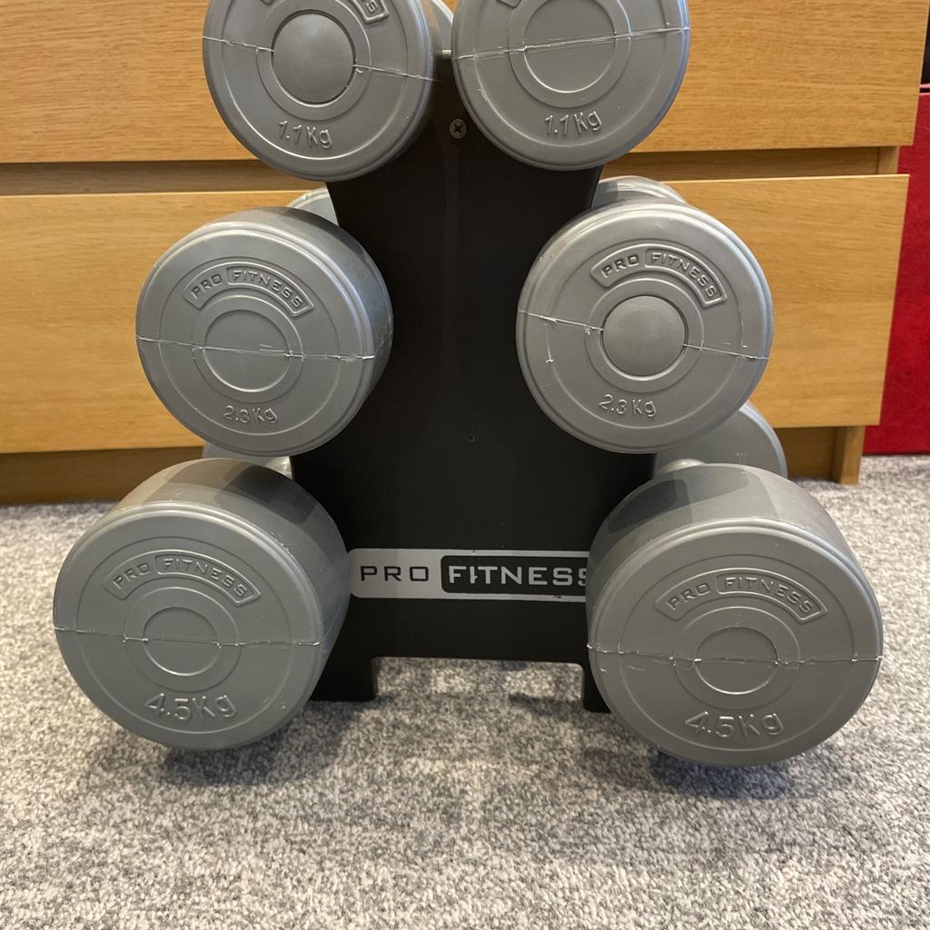 Dumbbell set in B45 Bromsgrove für 10,00 £ zum Verkauf | Shpock DE
