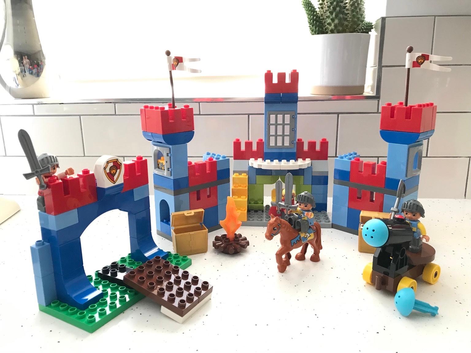Lego Duplo Town Big Royal Castle in EN2 Enfield für 25,00 £ zum Verkauf ...