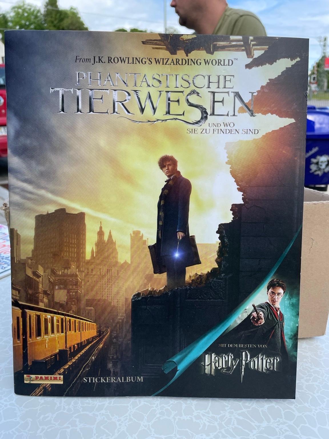 2 in 1 : STICKERALBUM ,,HARRY POTTER“ in 85232 Unterbachern für 2,00 € zum Verkauf | Shpock DE