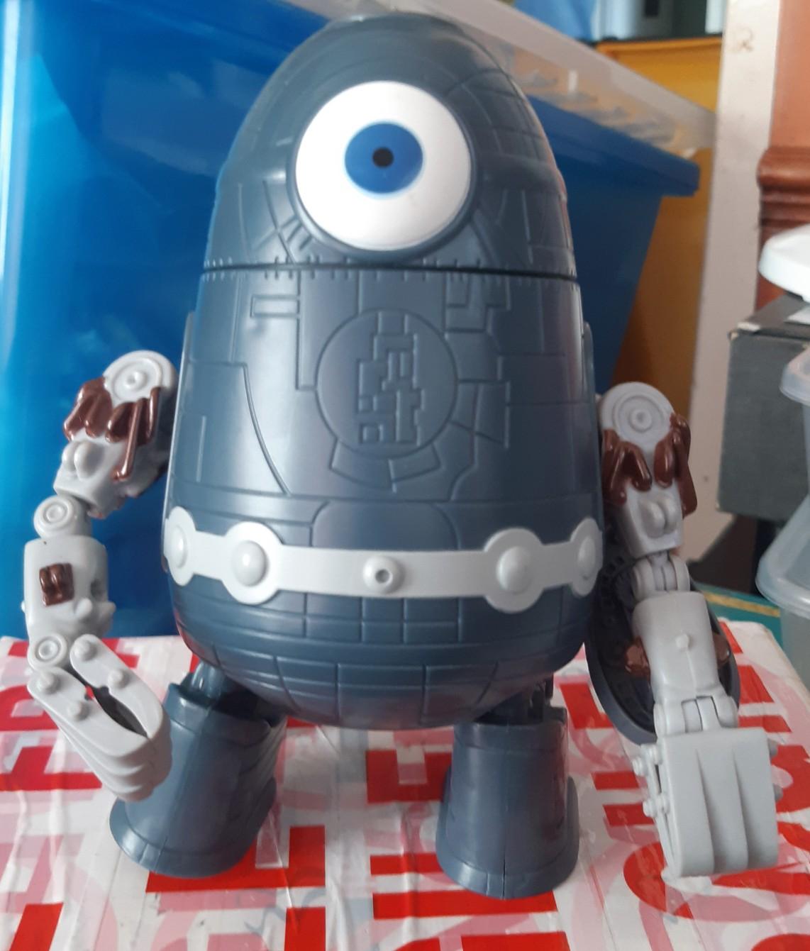 Monsters vs aliens robot toy in St Helens für 3,00 £ zum Verkauf ...