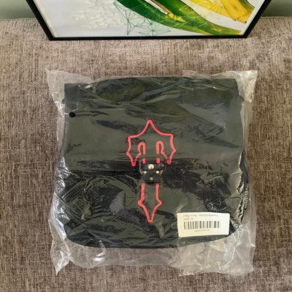 Trapstar Irongate 2.0 Crossbody bag in WV1 Wolverhampton für £ 55,00 ...