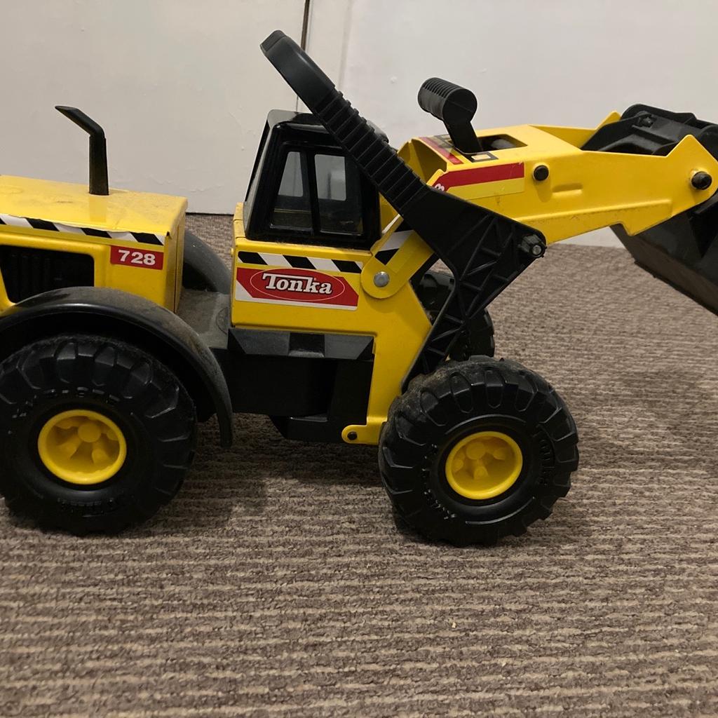 Tonka digger in B43 Walsall for £10.00 for sale | Shpock