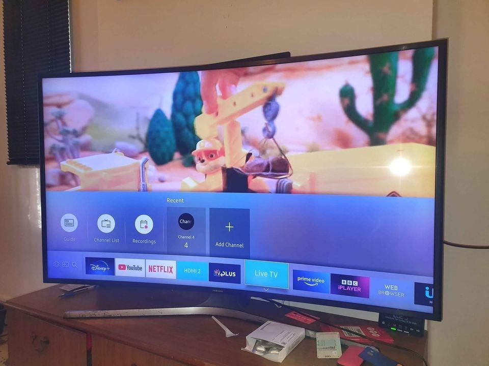 SAMSUNG 49 INCH CURVED 4K UHD SMART TV in SE10 Greenwich for £200.00 ...