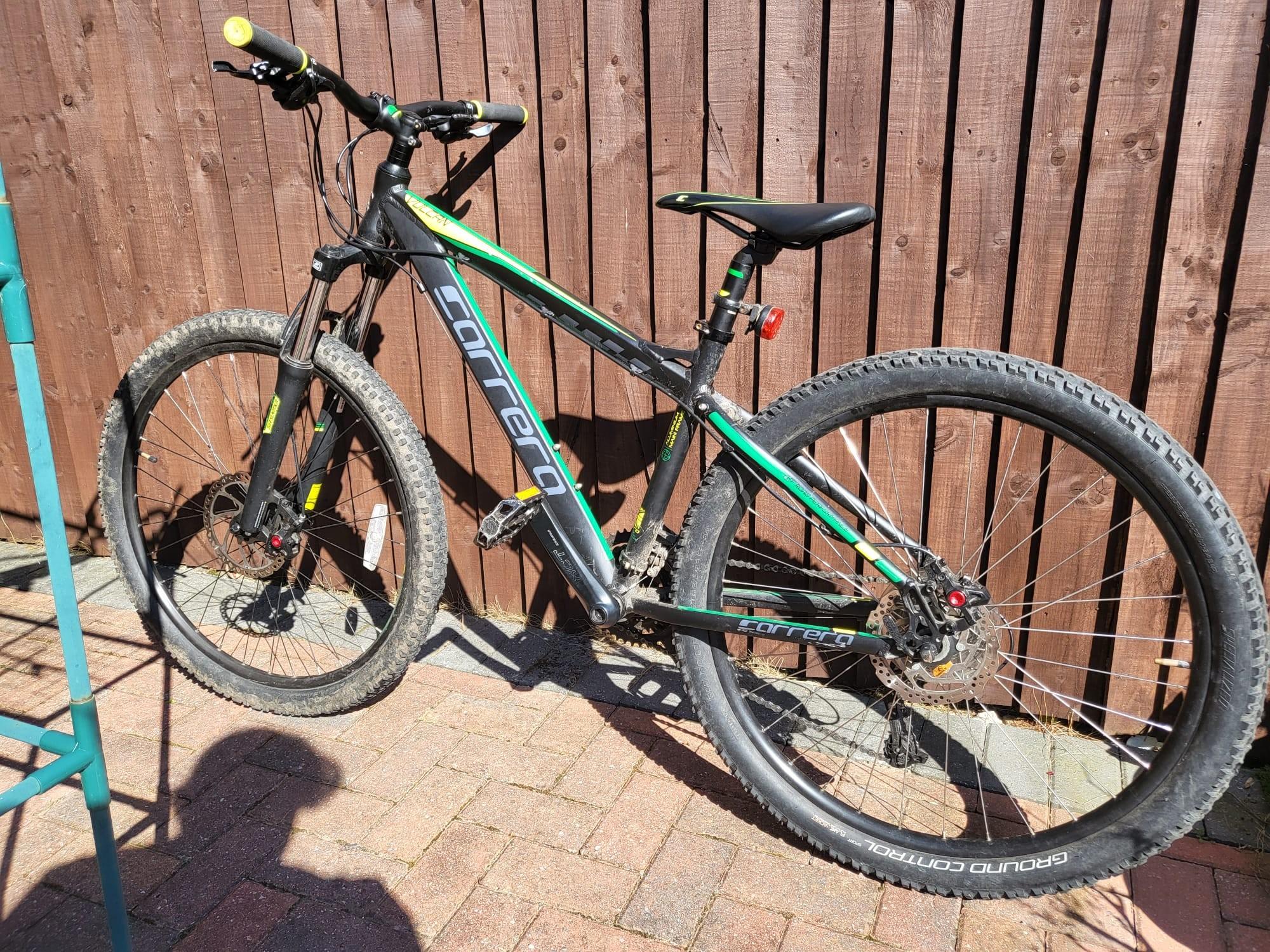 CARRERA VULCAN- MOUNTAIN BIKE in OL12 Rochdale for £180.00 for sale ...