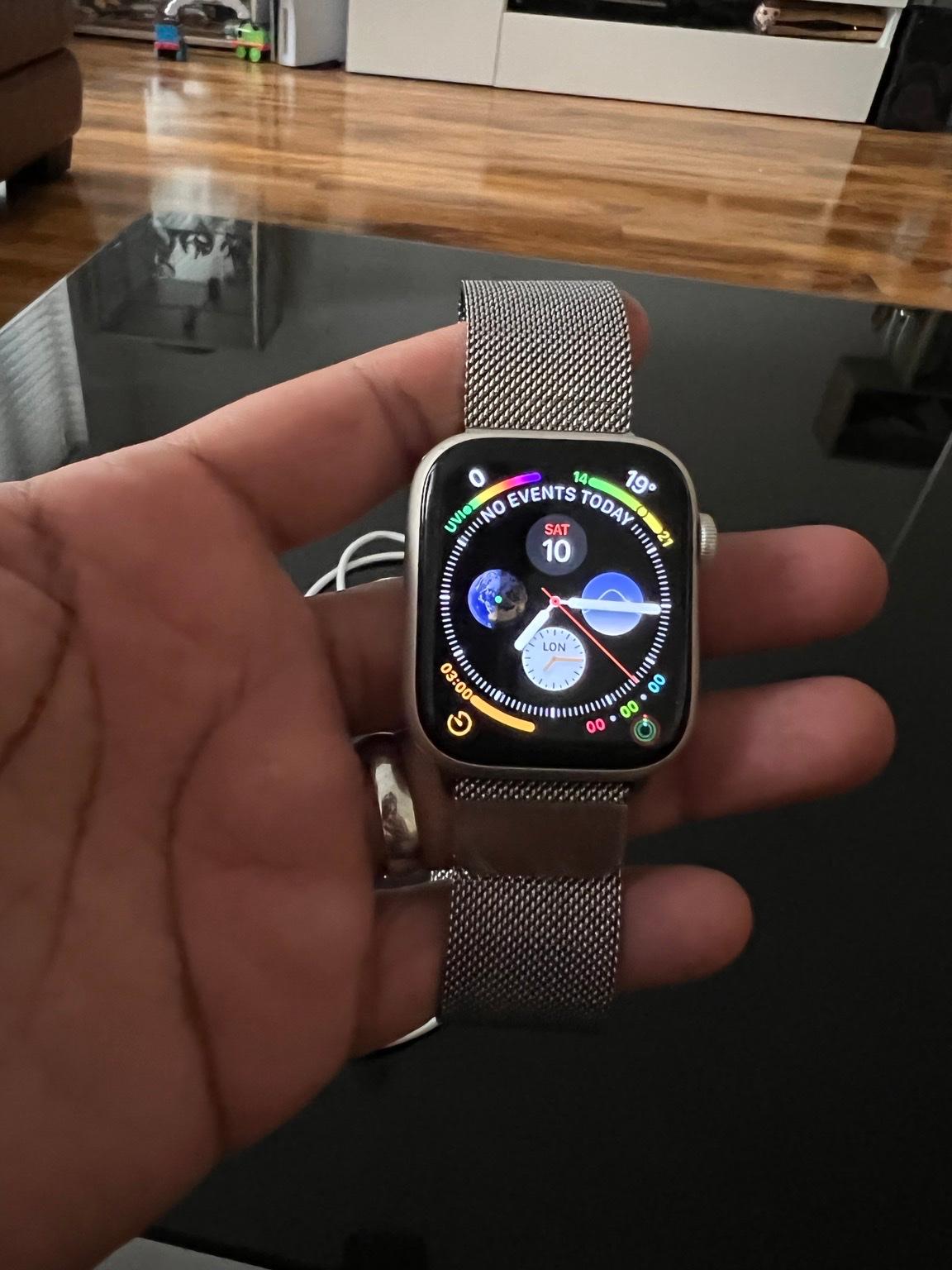 Apple watch series 7 GPS 45mm Aluminium in E14 Hamlets for £280.00 for ...