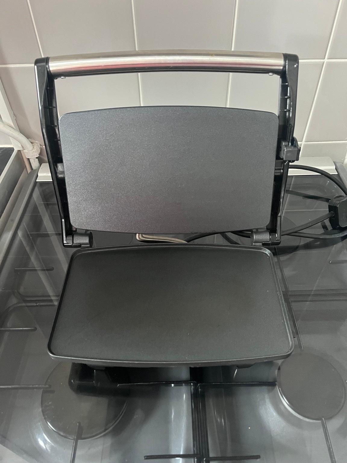 Breville toastie machine in ST4-Trent for £10.00 for sale | Shpock