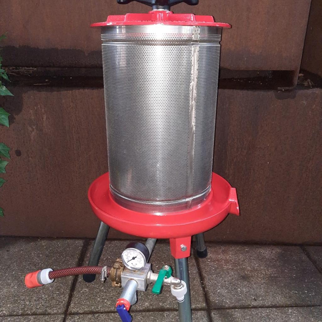 Obstpresse/ Beerenpresse / Mostpresse in 6811 Gemeinde Göfis für € 350 ...