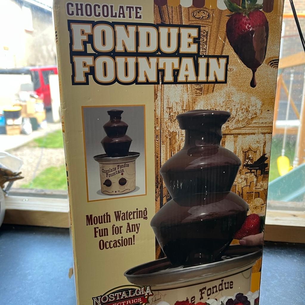 New large fountain in S30 Sheffield für £ 5,00 zum Verkauf | Shpock AT