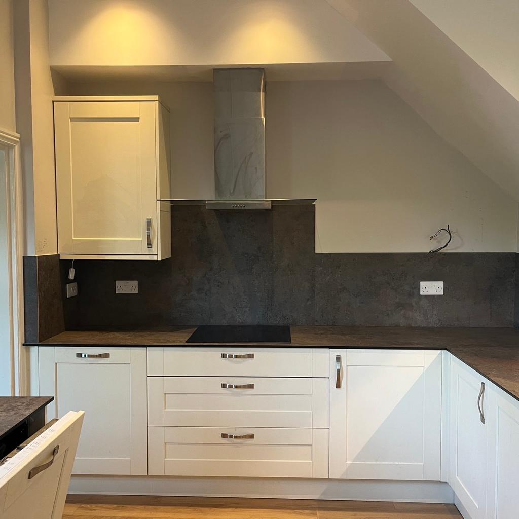Year old Howdens Kitchen in W13 London Borough of Ealing for £1,500.00 ...