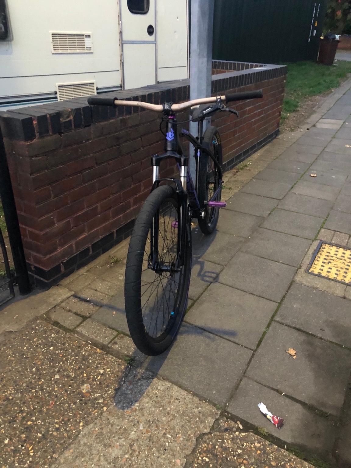 C100 bike in RM18 Tilbury for free for sale | Shpock