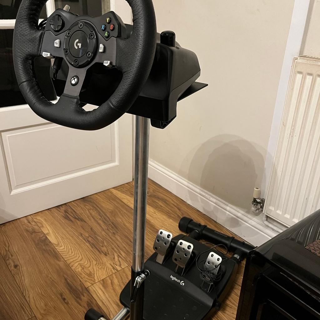 Logitech g920 with wheel pro stand in W3 London Borough of Ealing für ...