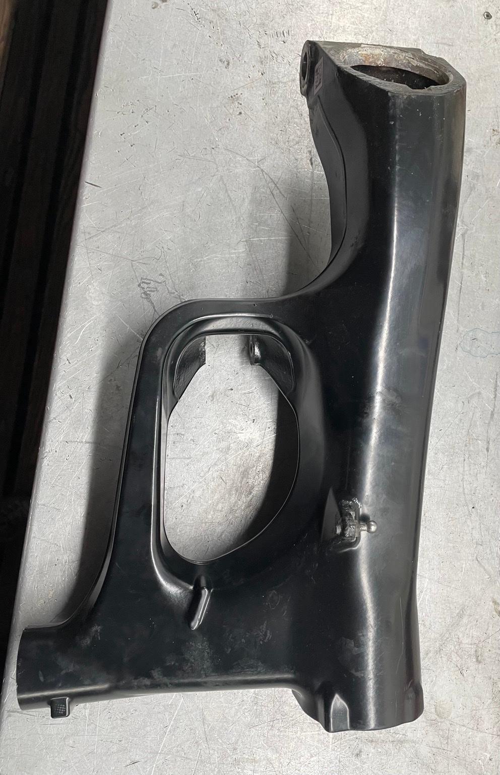 Schwinge Kardantunnel BMW R1200GS LC K50/ K51 in 83064 Raubling für 99 ...