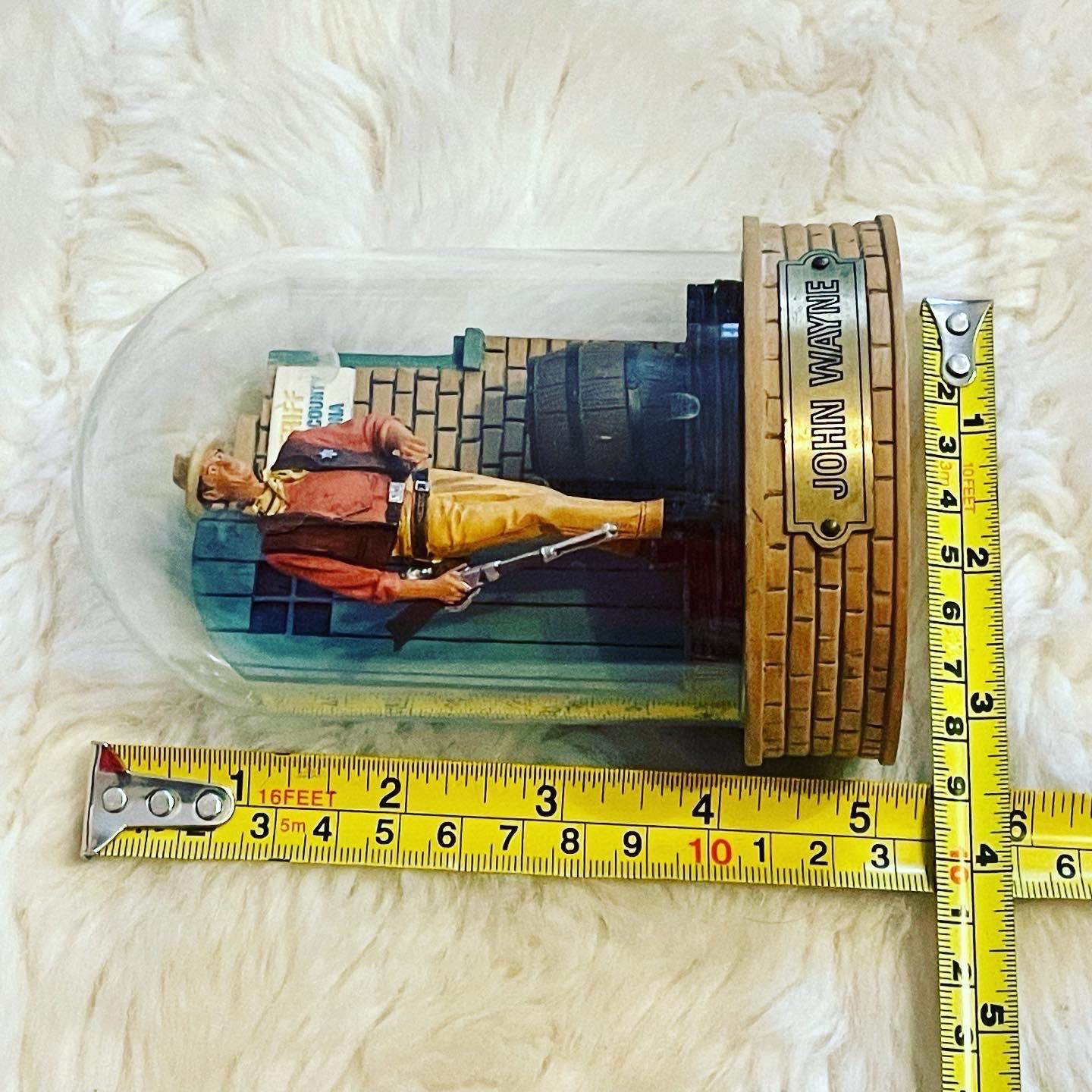 John Wayne Sheriff Graham Sculpture in BH23 Holdenhurst für 35,00 £ zum ...