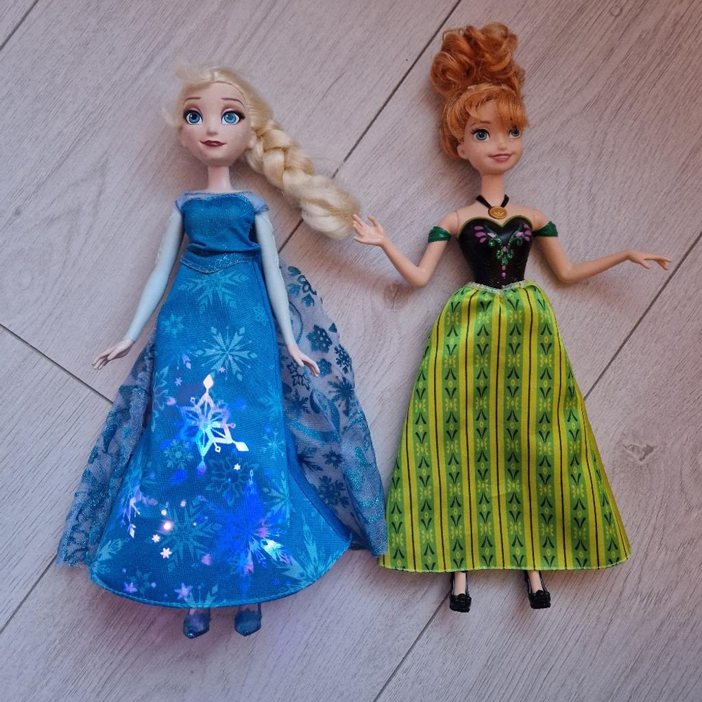 Singing Light Up Elsa Doll & Singing Anna in BL4 Bolton für £ 5,00 zum ...