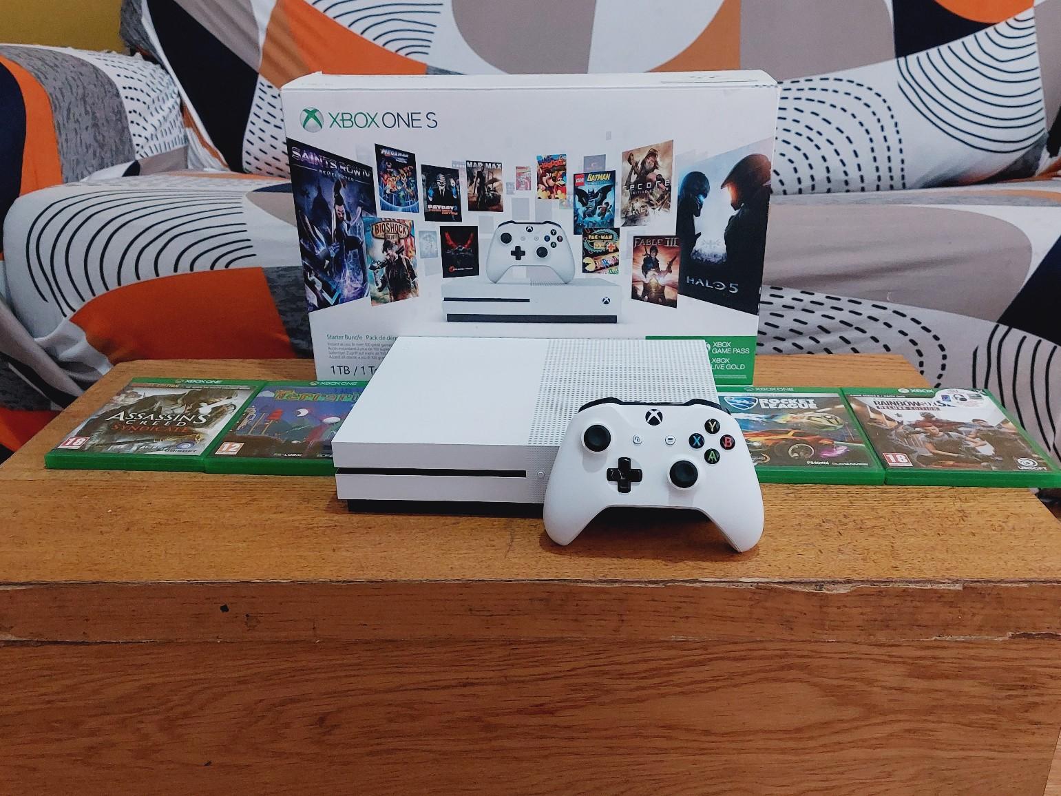 Xbox Series S (5 Game Bundle) in CV11 Nuneaton and Bedworth für 150,00 ...