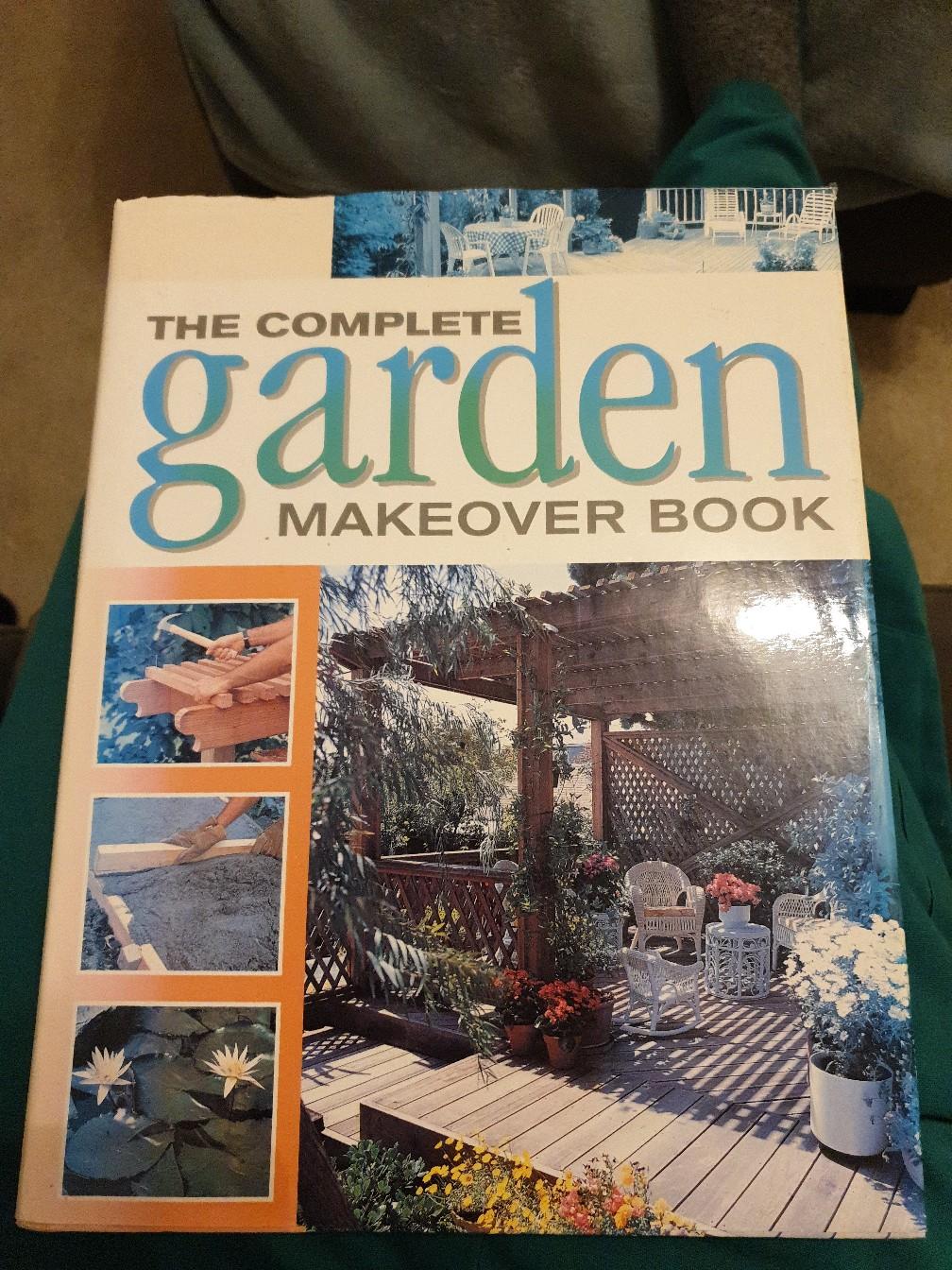 the complete garden makeover book in RH20 Horsham für 2,00 £ zum ...