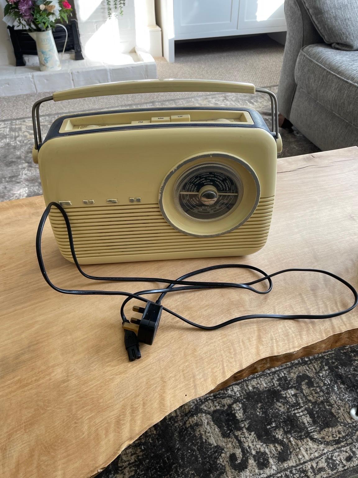 Bush vintage/retro/original radio in CM3 Braintree für £ 20,00 zum ...
