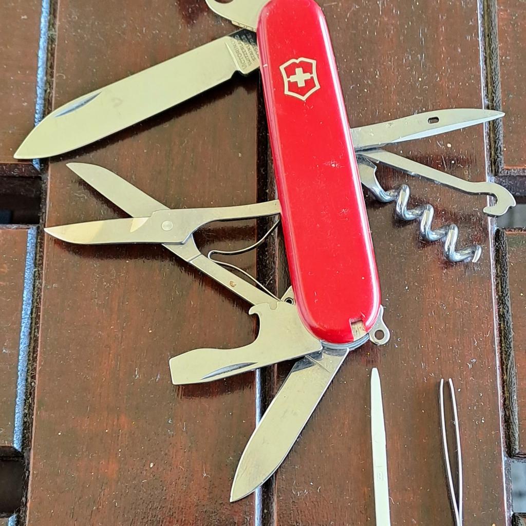 Coltellino svizzero Victorinox in 00137 Rome for €26.00 for sale | Shpock