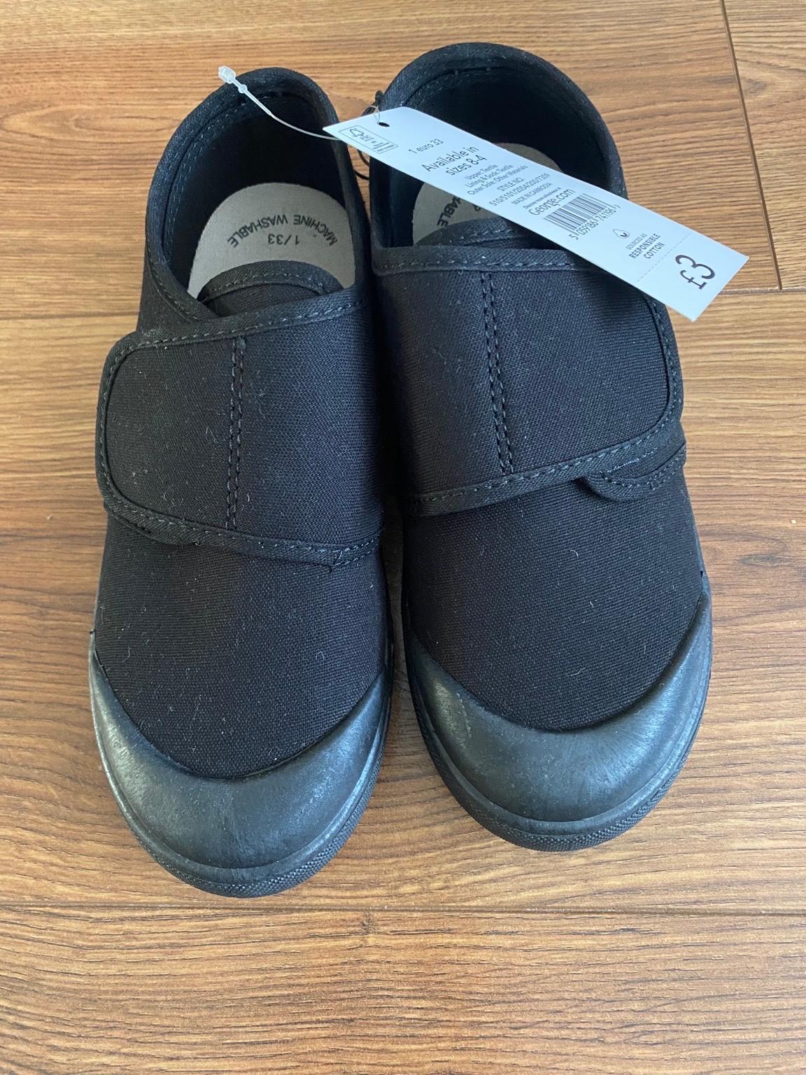 BNWT School pumps in Dudley for £2.00 for sale | Shpock