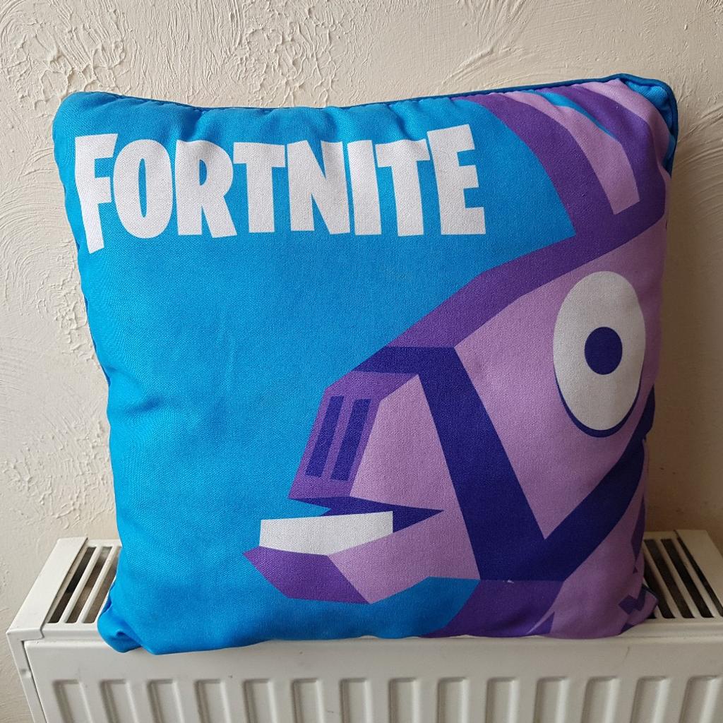 Fortnite Pillow In B64 Sandwell Für £ 100 Zum Verkauf Shpock At