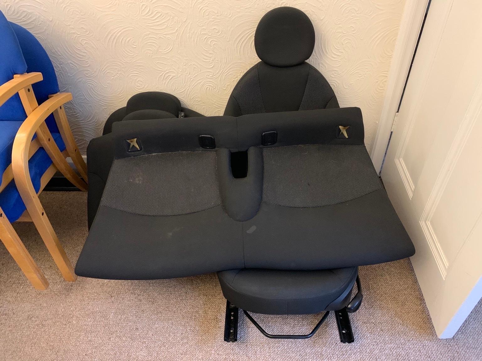 Mini cooper r56 rear seats in B20 Birmingham für £ 15,00 zum Verkauf ...