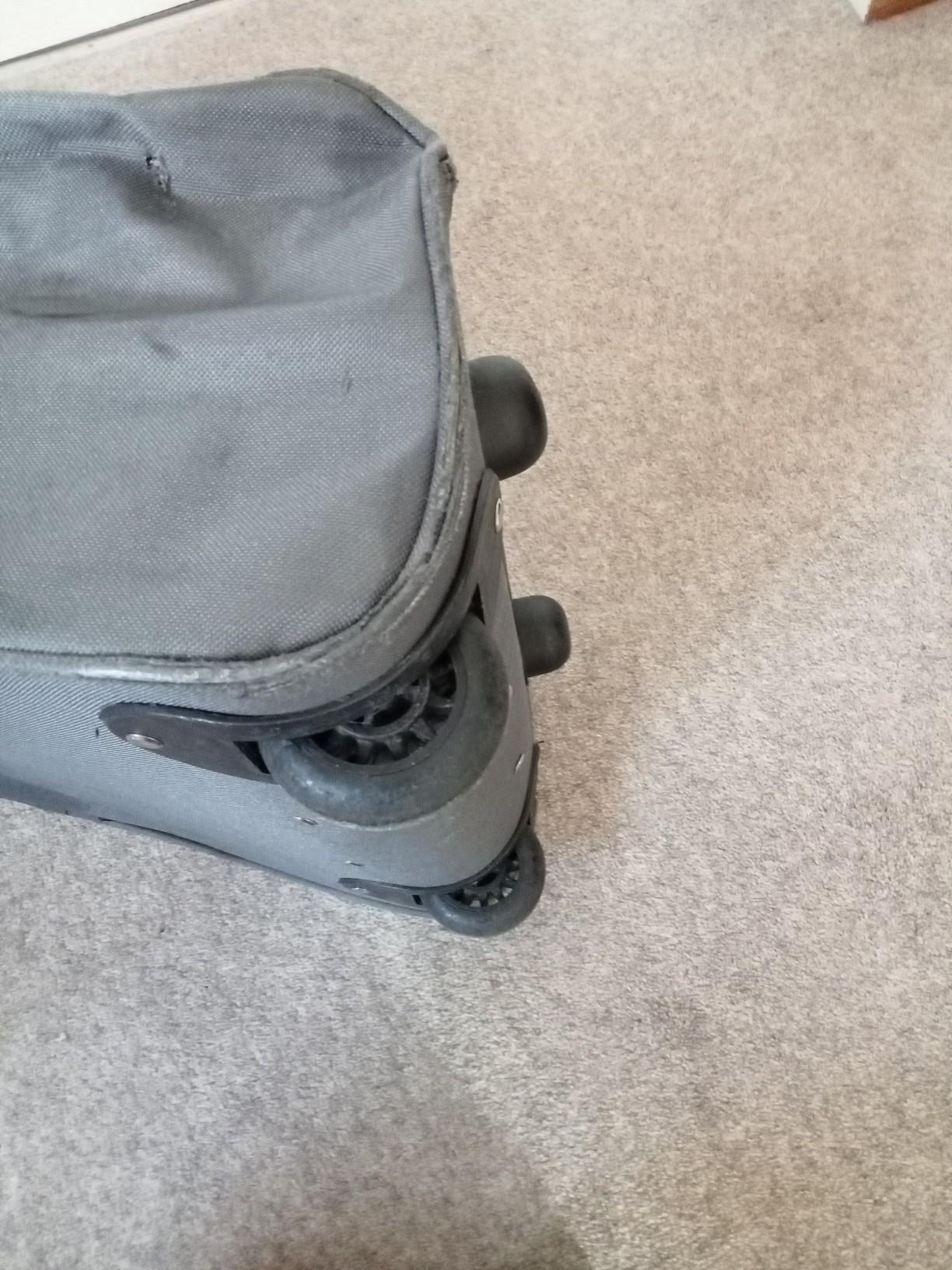 Karabar soft suitcase in WV12 Bloxwich for £8.00 for sale | Shpock